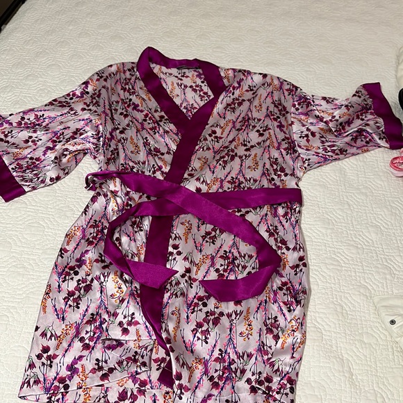 Victoria's Secret | Intimates & Sleepwear | Victorias Secret Robe ...